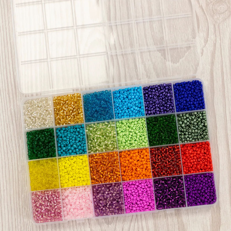 Crafter's Companion - Mini Bead Set, Assorted (approx 7,600 pieces) - £9.75